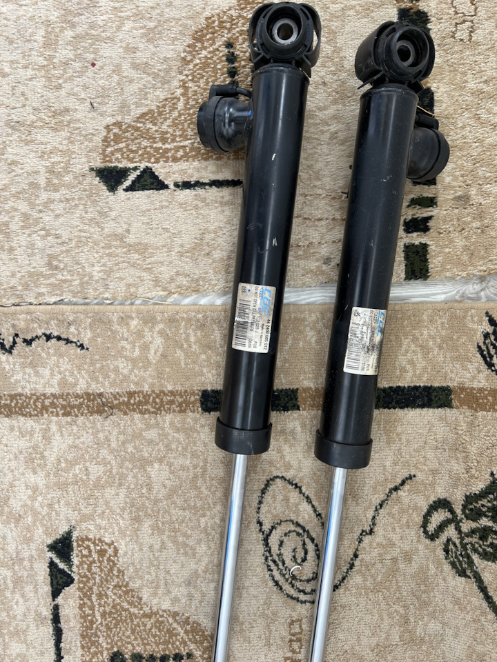 8R0513025J Амортизатор VAG | Запчасти на DRIVE2