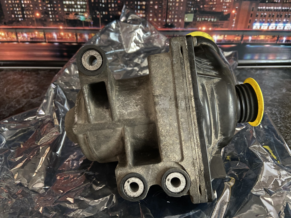 11517568595 Насос ОЖ, электрический BMW | Запчасти на DRIVE2