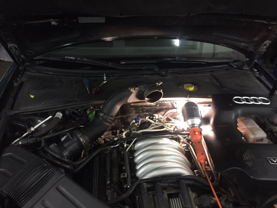 Замена прокладки дроссельной заслонки bdv — Audi A4 (B6), 2,4 л, 2002 ...