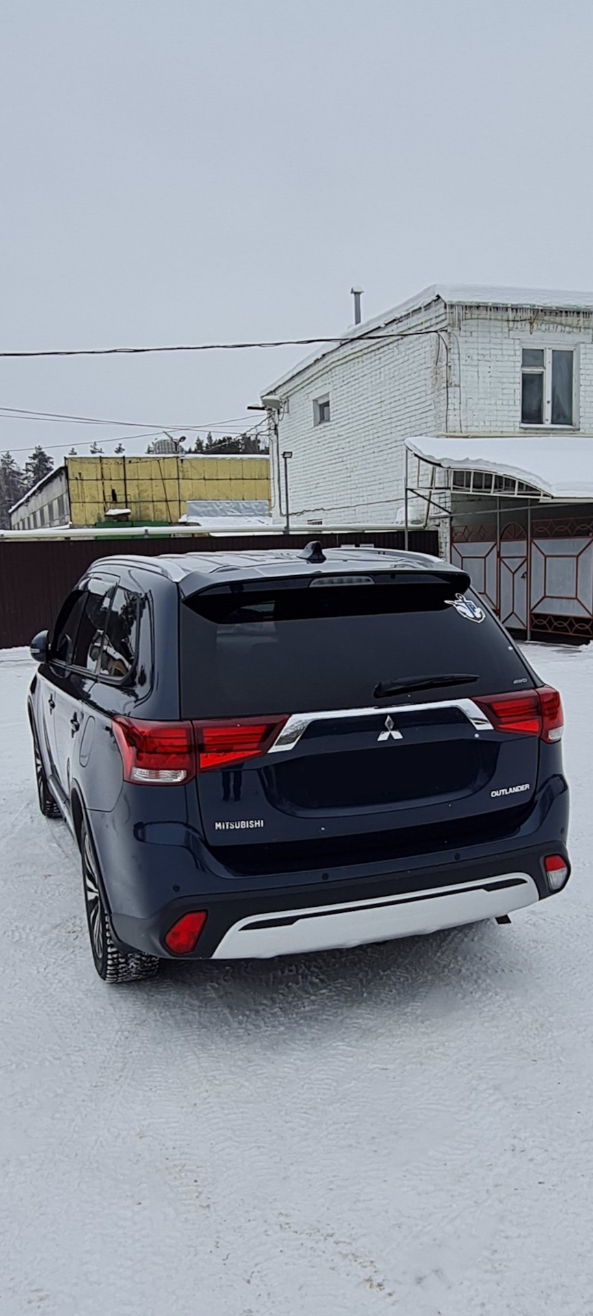 Спойлер реплика на Митсубиси аутлендер 2019 — Mitsubishi Outlander (3G ...