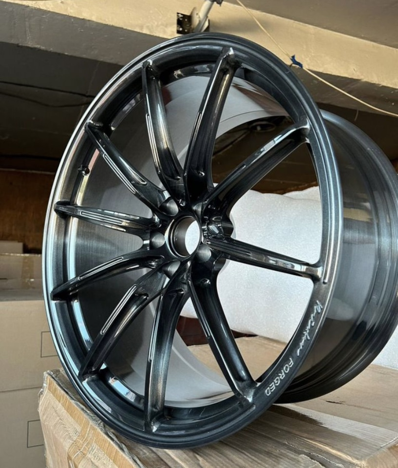 Кованые диски Brixton 9,5Jx21 ET22 5x112 на BMW 5 series (G30), BMW M5 ...