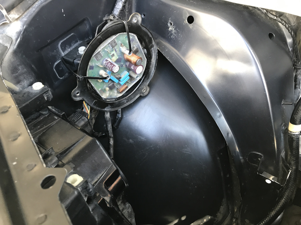 Замена вентилятора кондиционера E53 — BMW X5 (E53), 3 л, 2004 года ...