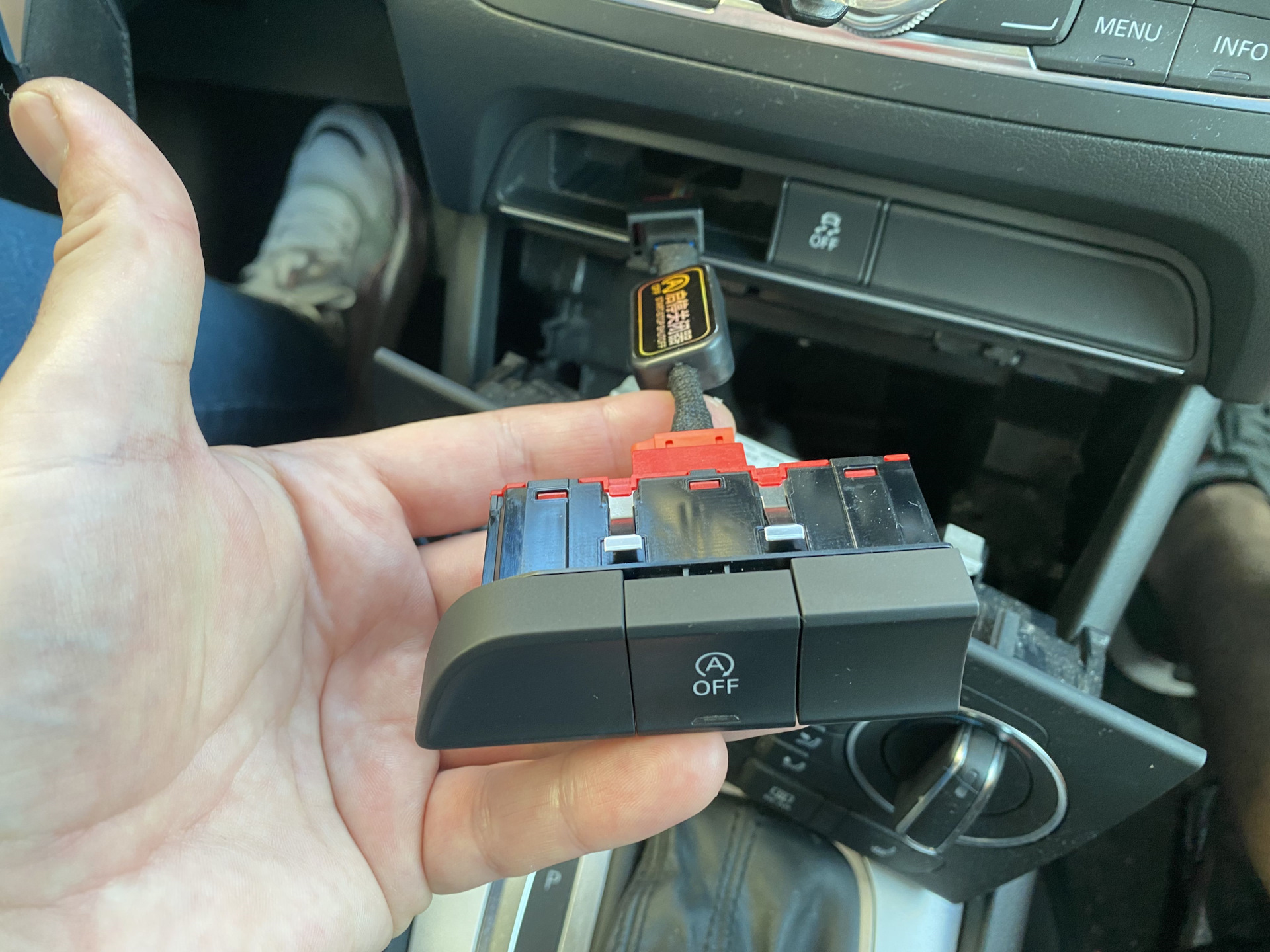 Инверсия start-stop — Audi Q3 (1G), 1,4 л, 2017 года | аксессуары | DRIVE2