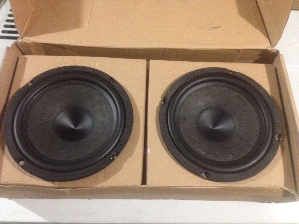 Hertz SV200L SPLSHOW — Toyota Mark II (90), 2,5 л, 1996 года | автозвук | DRIVE2