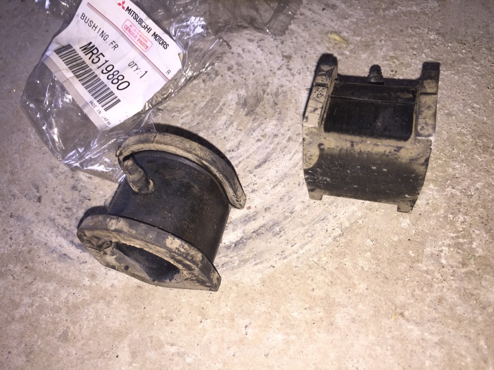 MR519880 Втулка стабилизатора передней подвески Mitsubishi | Запчасти ...