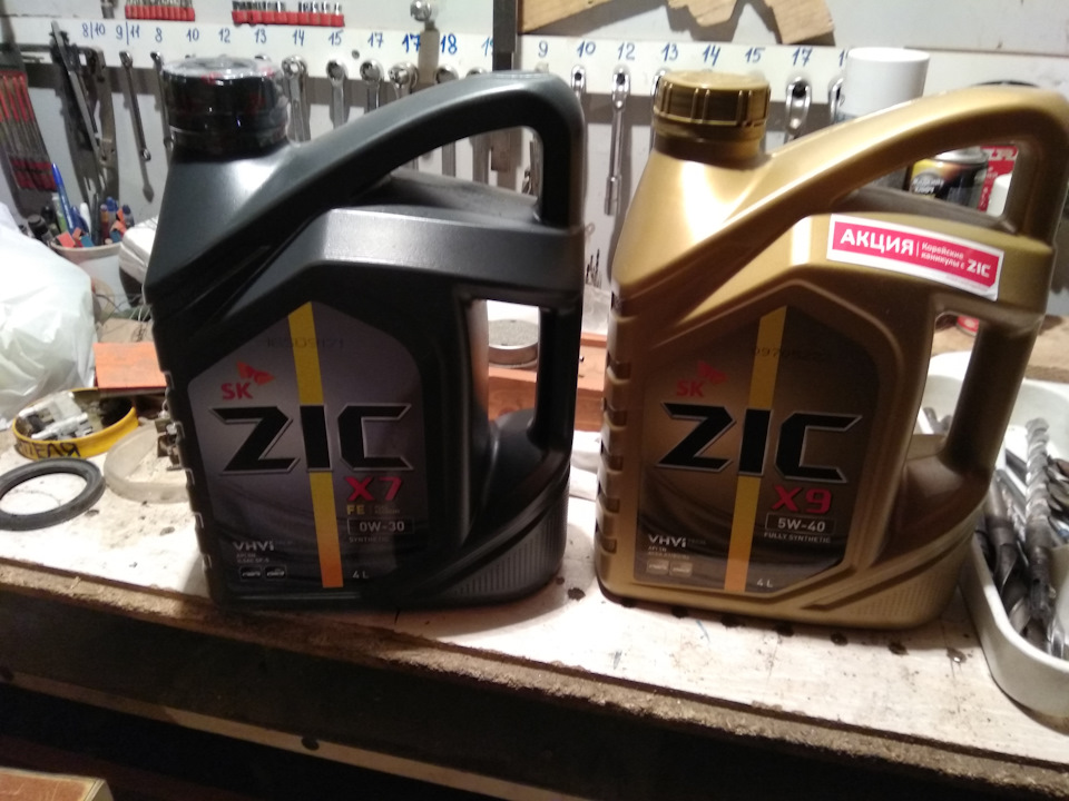 Замена масла в ДВС: ZIC 5W40 на 0W30 и ламп головного света, 238 609 км. — Honda Fit (1G), 1,5 л ...