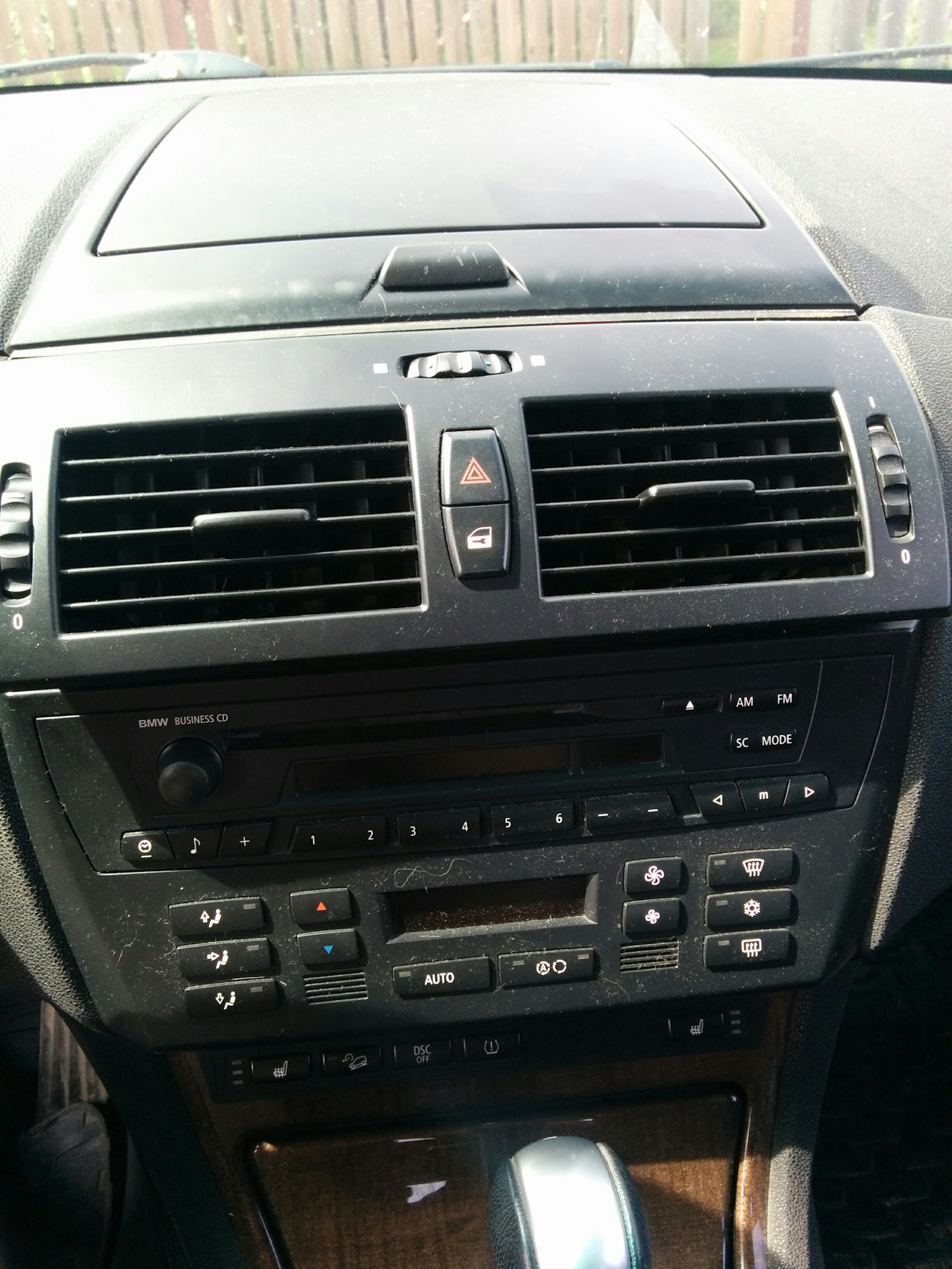 AUX :) — BMW X3 (E83), 3 л, 2005 года | автозвук | DRIVE2