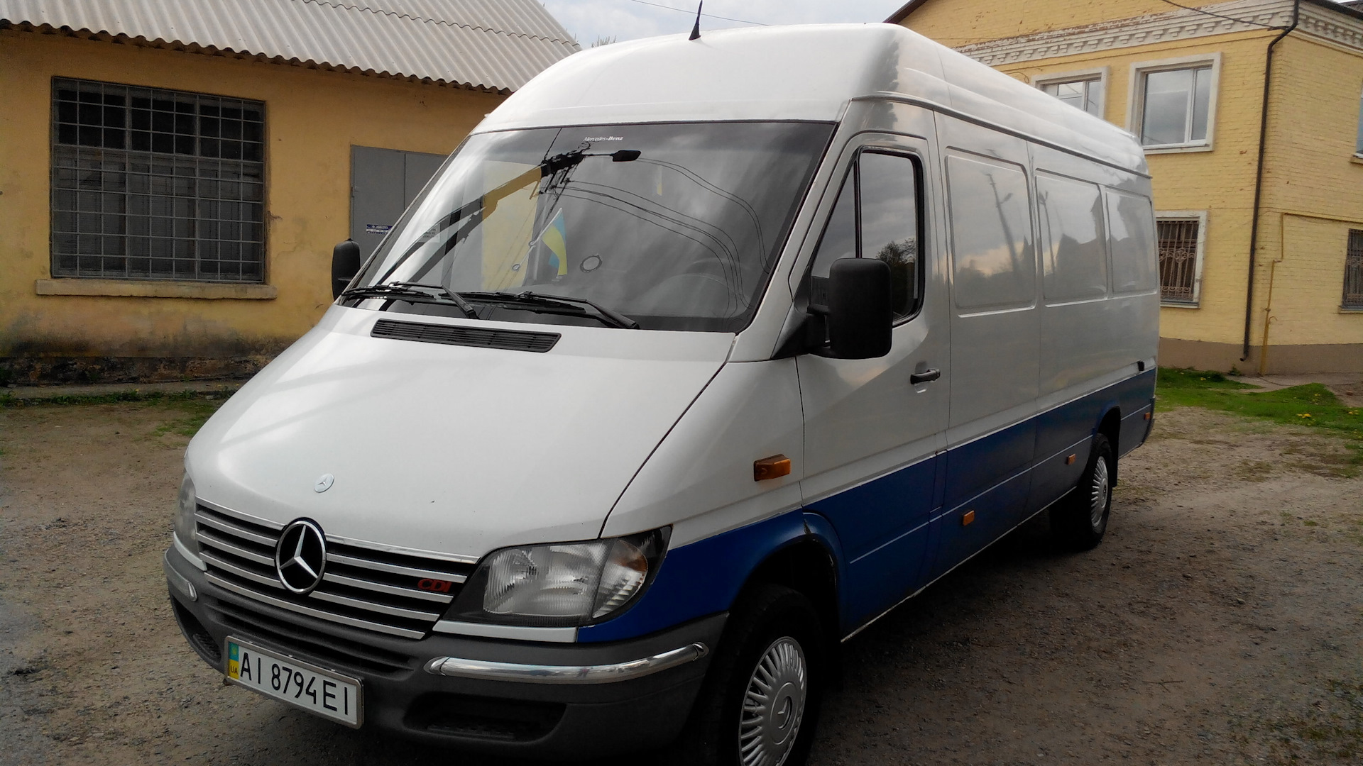 Mercedes-Benz Sprinter (1G) 2.2 дизельный 2000 | на DRIVE2