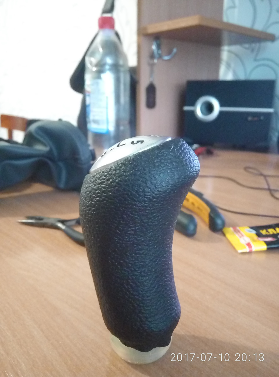 Перешивка ручки КПП и кожух рычага — Renault Logan (1G), 1,6 л, 2008 ...