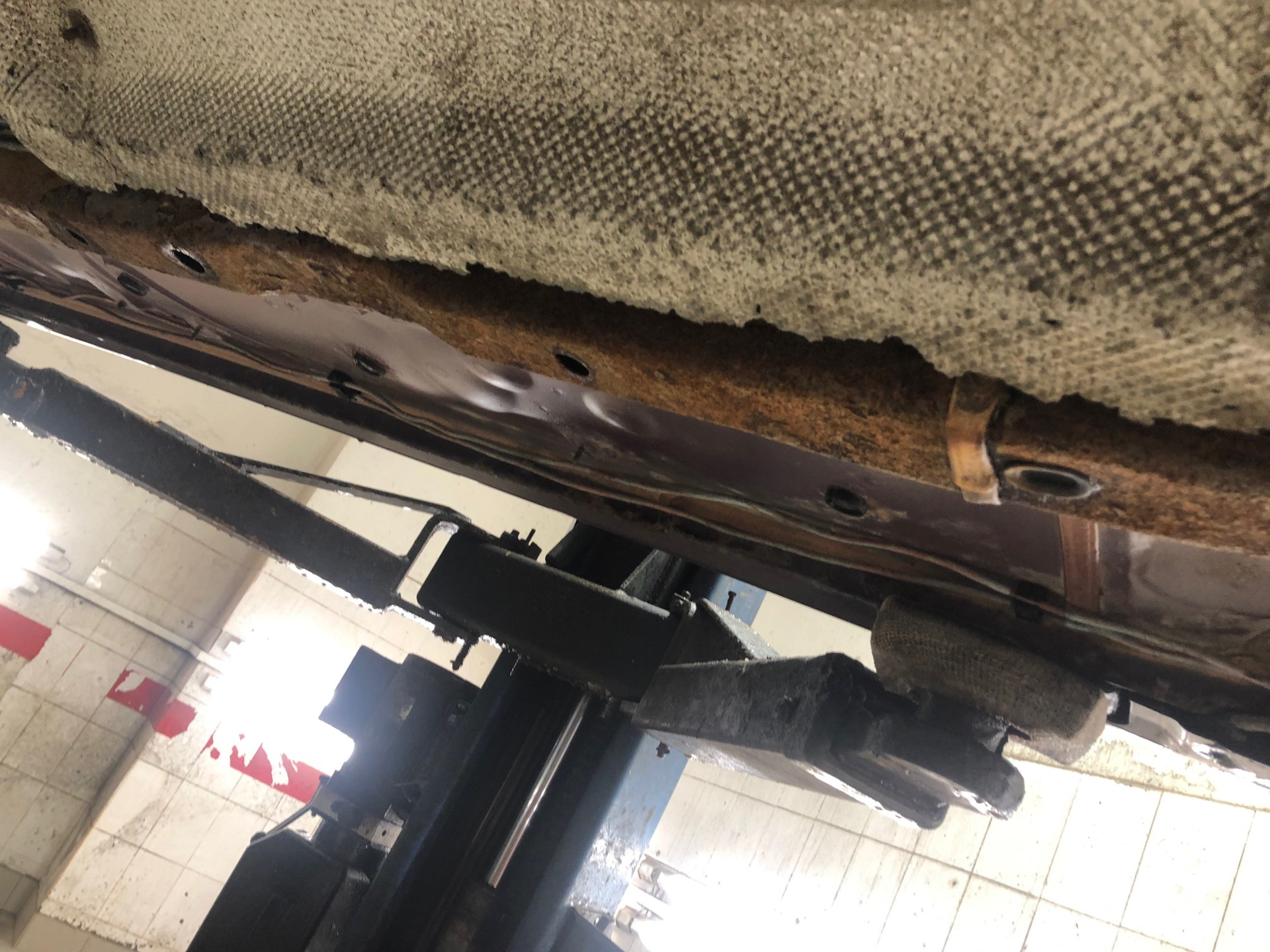 Чистота — залог здоровья. Мойка днища. — Mercedes-Benz C-Class (W204 ...