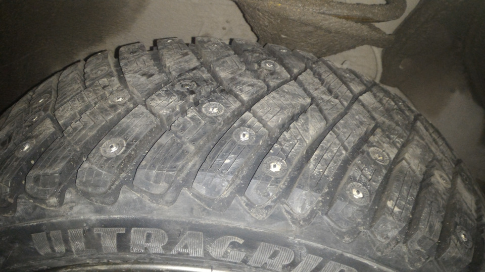 Зимняя Goodyear Ultragrip Ice Arctic и гайки PROVA — Subaru Legacy B4 (BE), 2 л, 2000 года ...