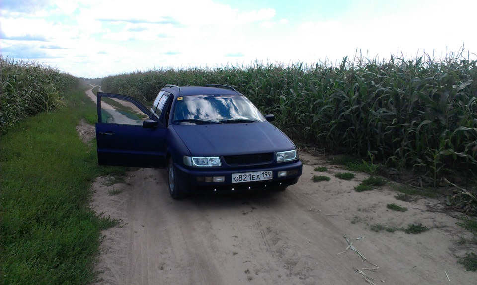 Покатушки на дачу на 3 дня — Volkswagen Passat B4 1 8 л 1994 года