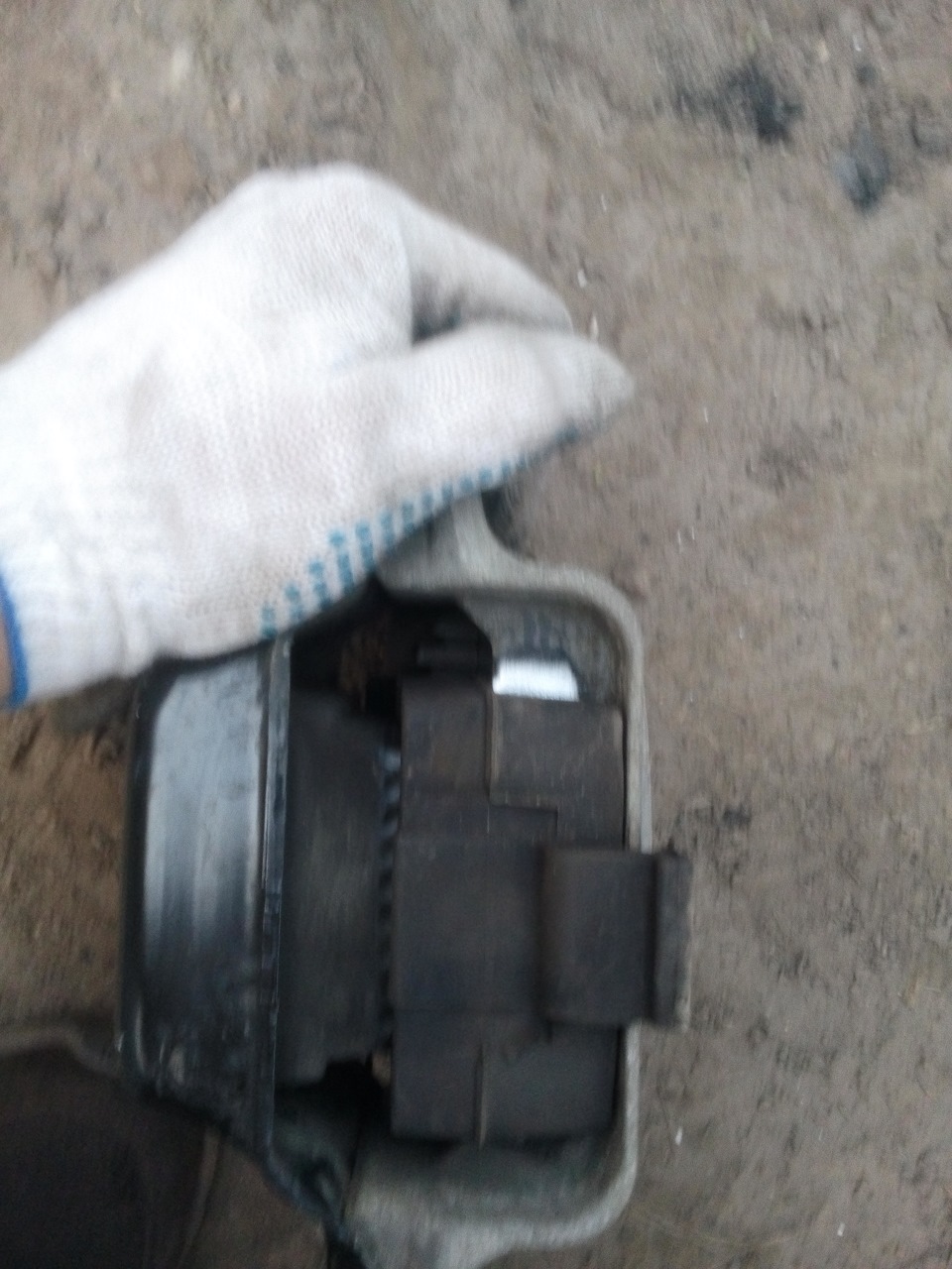 Замена опоры КПП — Skoda Octavia A5 Mk2, 1,8 л, 2008 года | своими ...