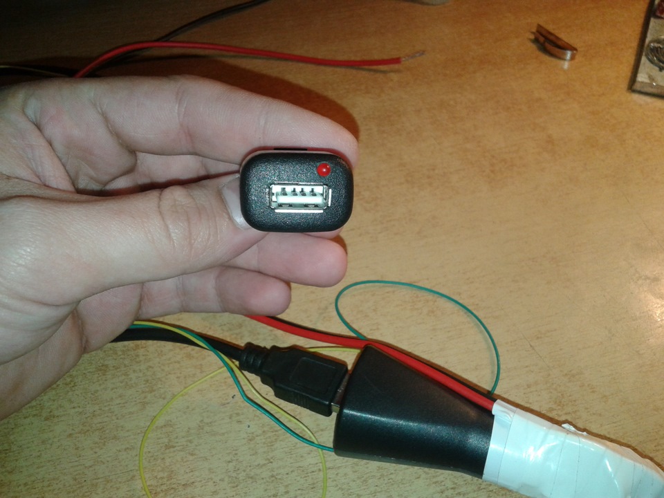 Стационарное зарядное устройство USB для телефона . — Lada 2114, 1,6 л ...