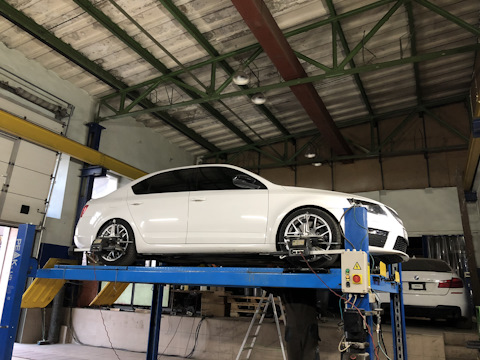 8S0407151D Поперечный рычаг подвески VAG | Запчасти на DRIVE2