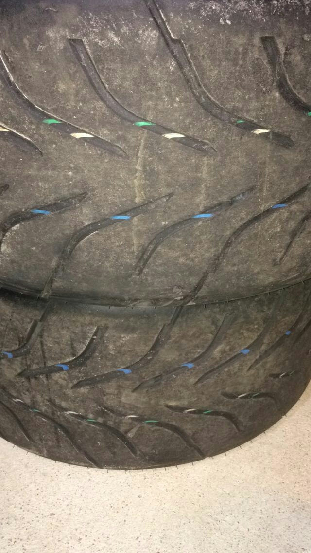 Купил полуслики toyo R888 265/35/R18 — Mercedes-Benz 190 (W201), 2,5 л ...