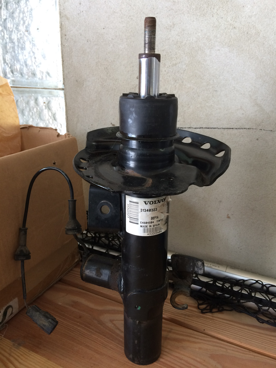 31340323 Амортизатор Volvo | Запчасти на DRIVE2
