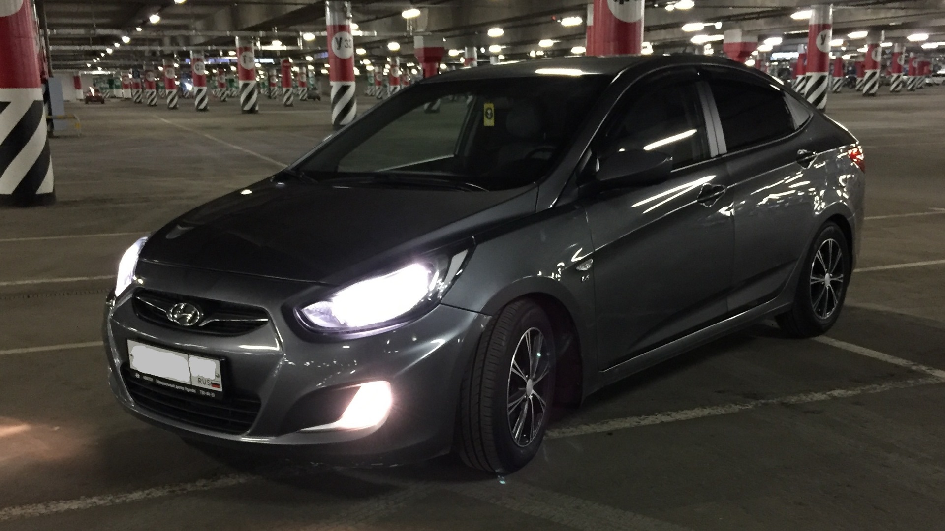 Hyundai Solaris 1.6 бензиновый 2011 | Battle Hamster на DRIVE2