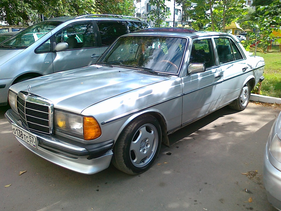 Zender на месте — Mercedes-Benz W123, 2,4 л, 1980 года | стайлинг | DRIVE2
