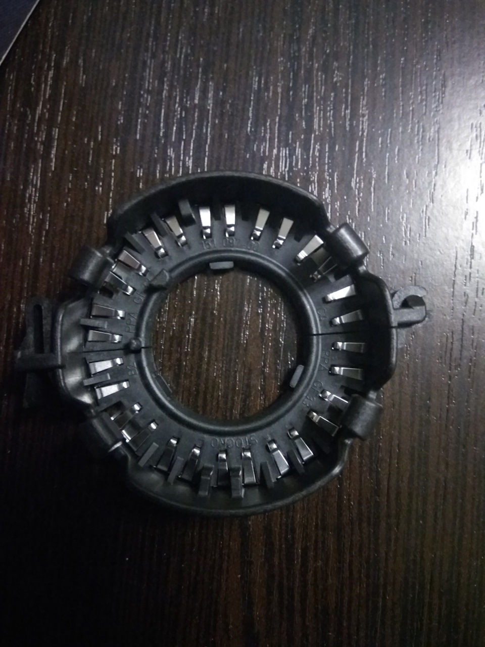 12767661 Патрон лампы фары GM | Запчасти на DRIVE2