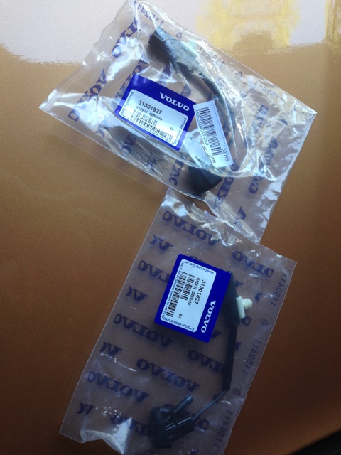 31301827 Форсунка омывателя лобового стекла Volvo | Запчасти на DRIVE2