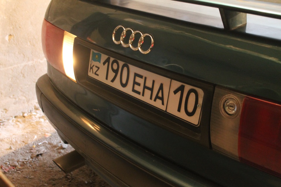Задний ход патрон — Audi 80 B4 2 л 1992 года электроника Drive2