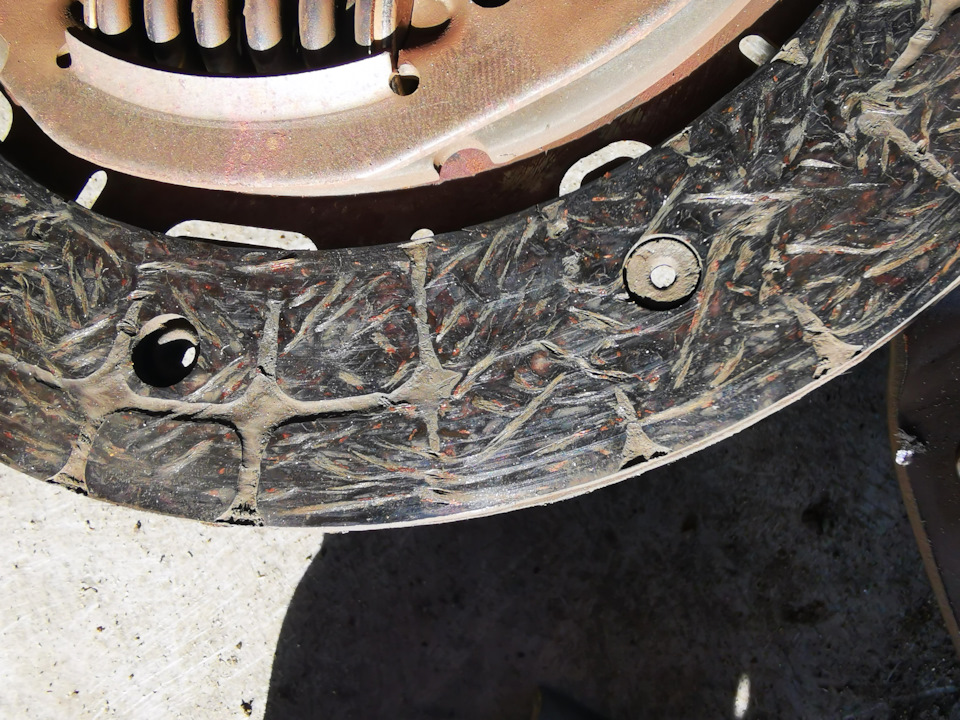 Замена сцепления — Toyota Auris (1G), 1,4 л, 2008 года | визит на ...