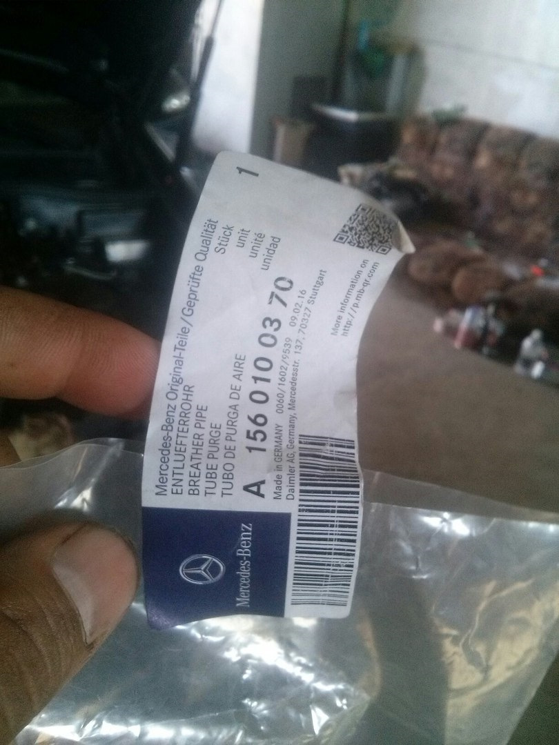 A1560100370 Трубка вентиляции картера двс Mercedes | Запчасти на DRIVE2