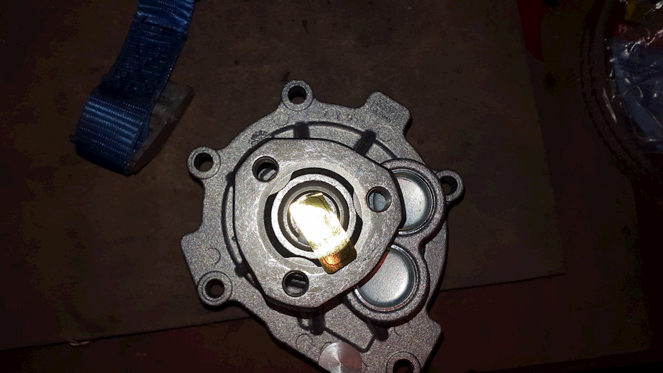 1334142 Насос водяной / Z1.6XEP, Z1.6XE1, Z1.8XER Opel | Запчасти на DRIVE2