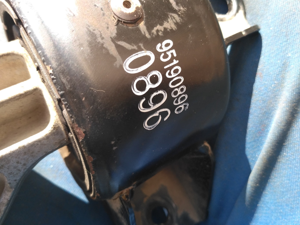 95190896 Демпферный блок крепления двигателя GM | Запчасти на DRIVE2