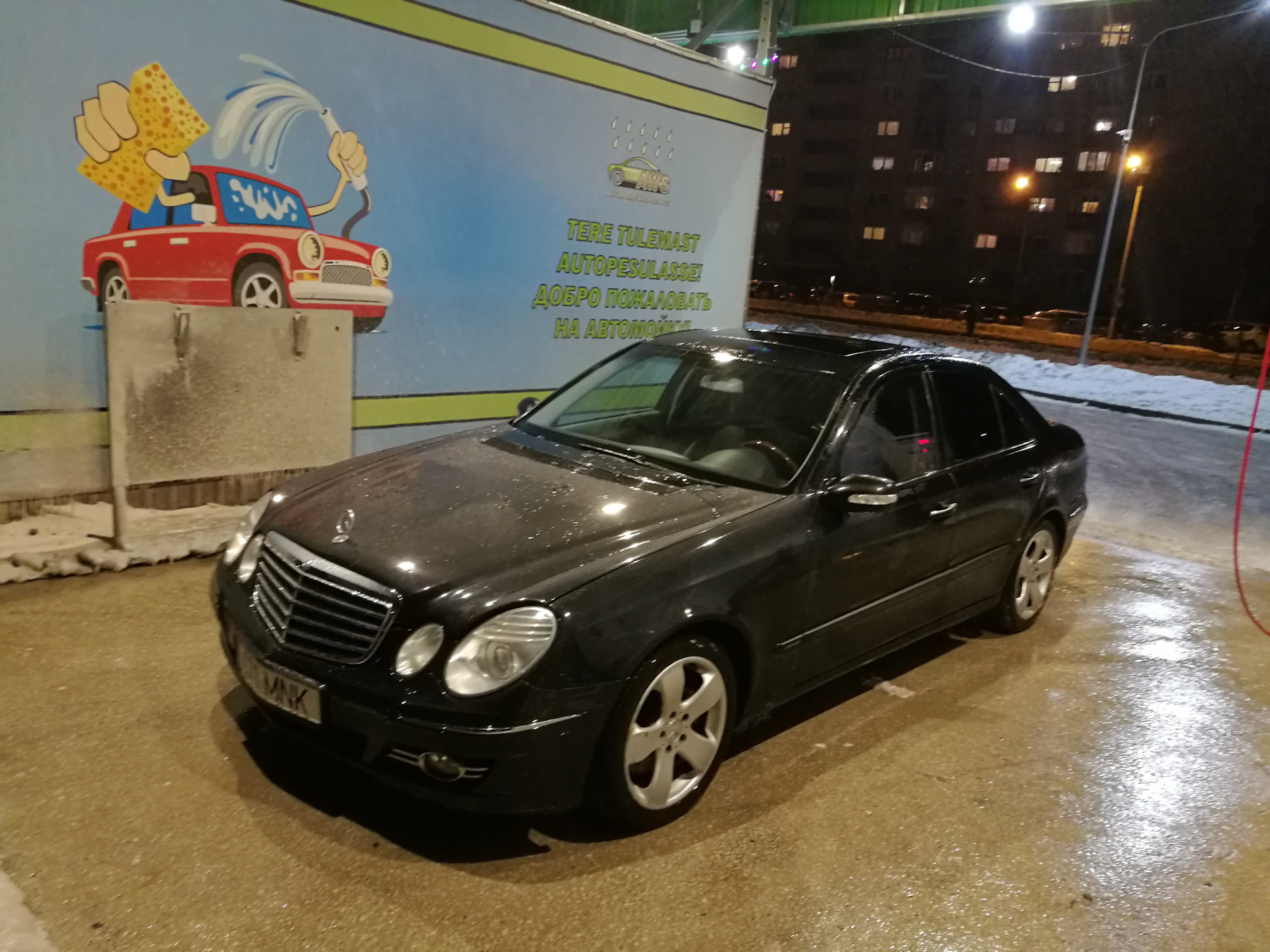 Просто после мойки. — Mercedes-Benz E-Class (W211), 4 л, 2003 года | мойка | DRIVE2