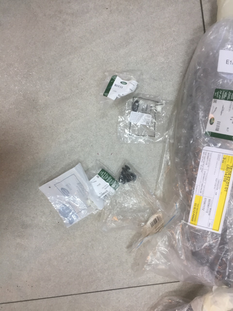 LR014318 Дефлектор Jaguar Land Rover | Запчасти на DRIVE2