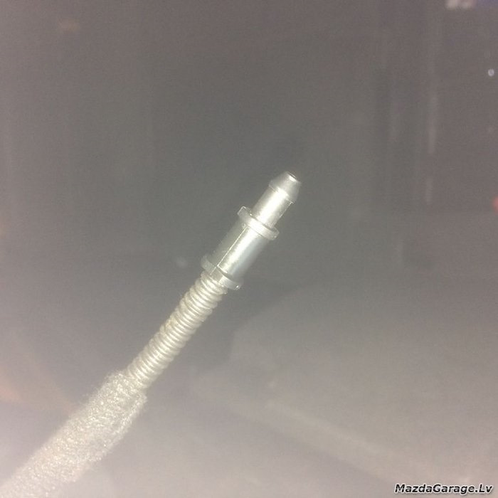 Ремонт заднего дворника и омывателя — Audi A4 Avant (B6), 2,5 л, 2002 ...