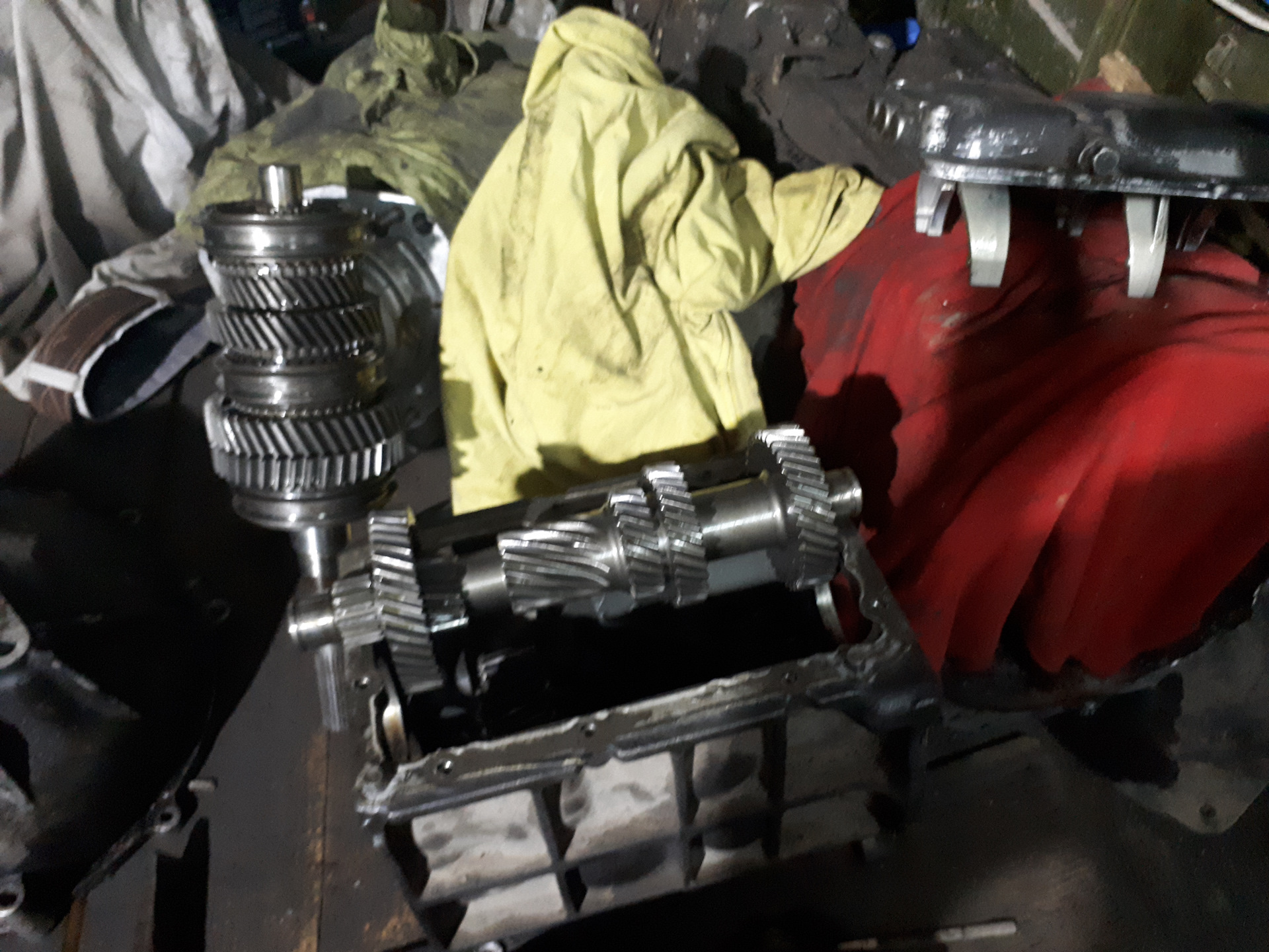 Разобрал с трудом МКПП V5MT1 — Mitsubishi Pajero (2G), 2,5 л, 1992 года ...