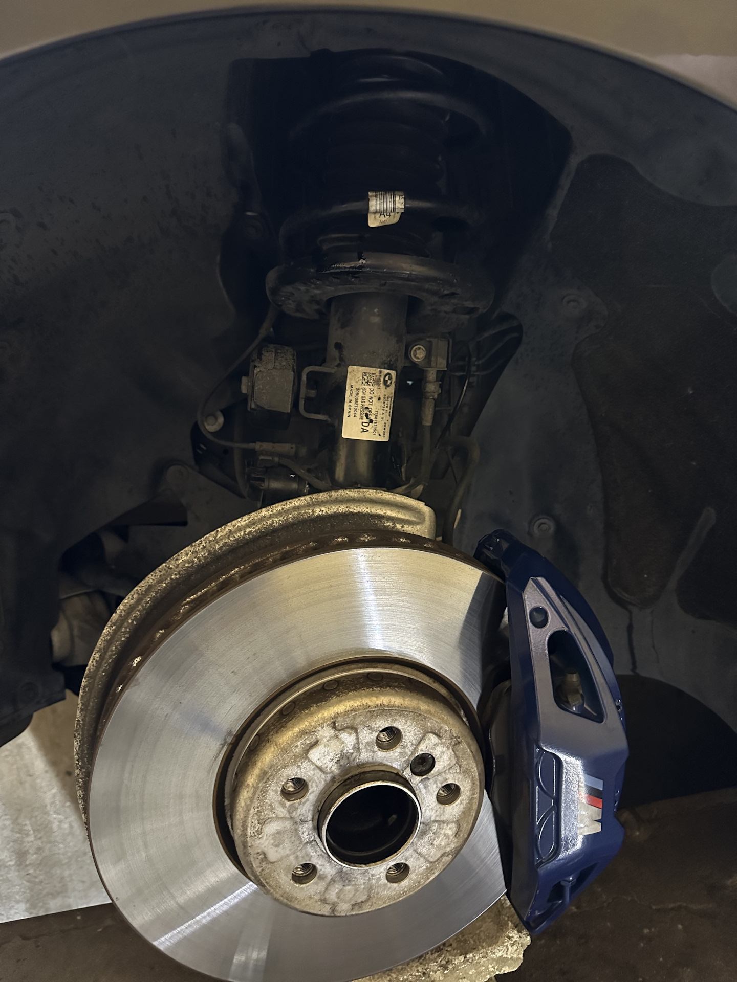 Пыльники, отбойники — BMW 3 series Touring (G21), 2 л, 2020 года ...