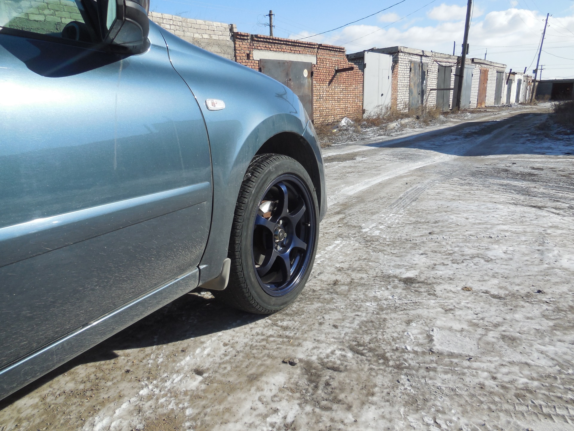 Зимою думаю о лете R17 — Lada Гранта Лифтбек (1G), 1,6 л, 2015 года ...