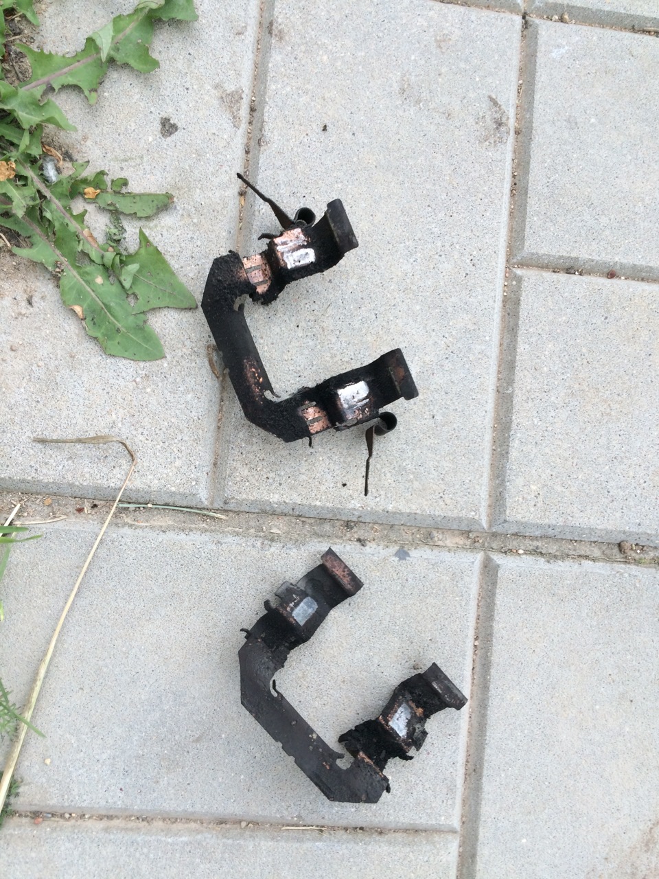 Приводим в порядок передние тормоза — Renault Koleos (1G), 2,5 л, 2013 ...