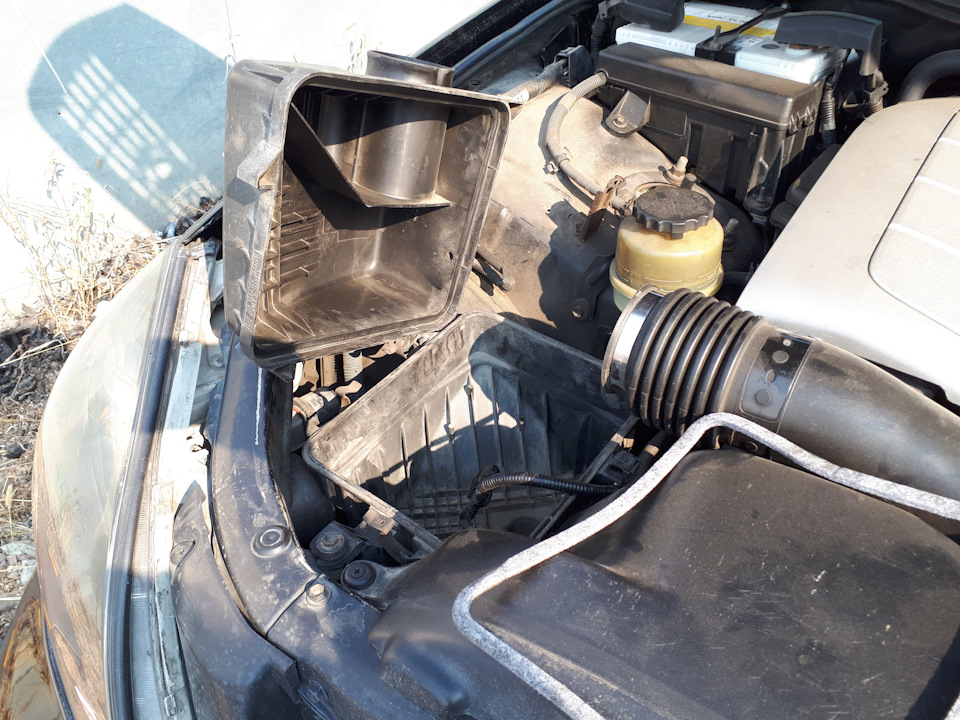 Замена воздушного фильтра — Lexus LS (UCF30), 4,3 л, 2002 года ...