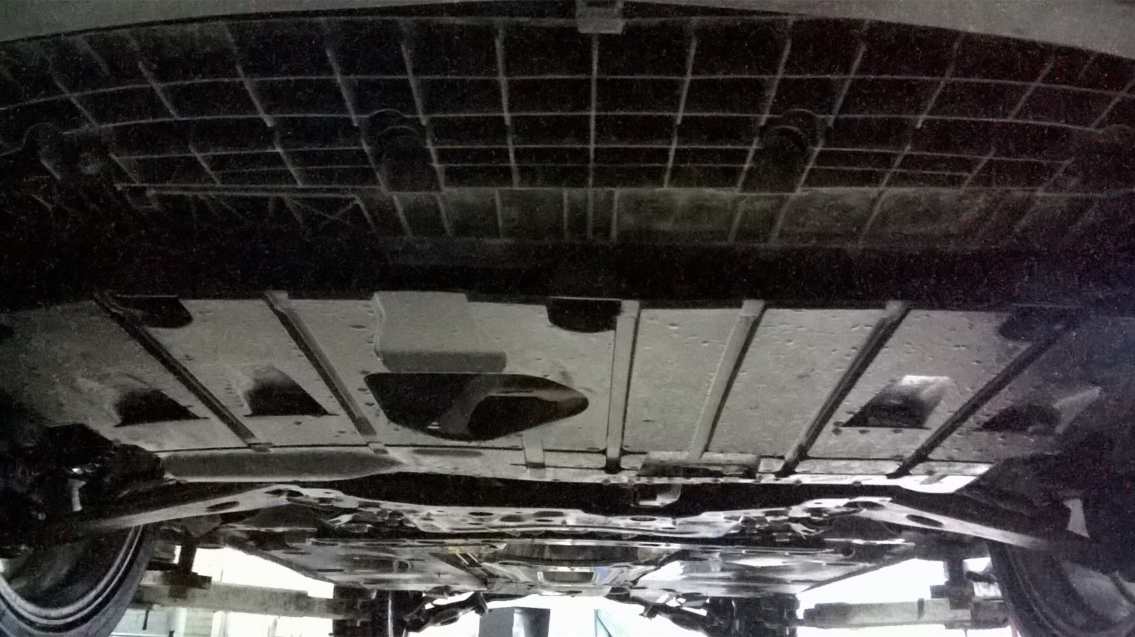 Снижение массы №1: Пластиковый пыльник двигателя — Mazda 3 (2G) BL, 1,6 ...