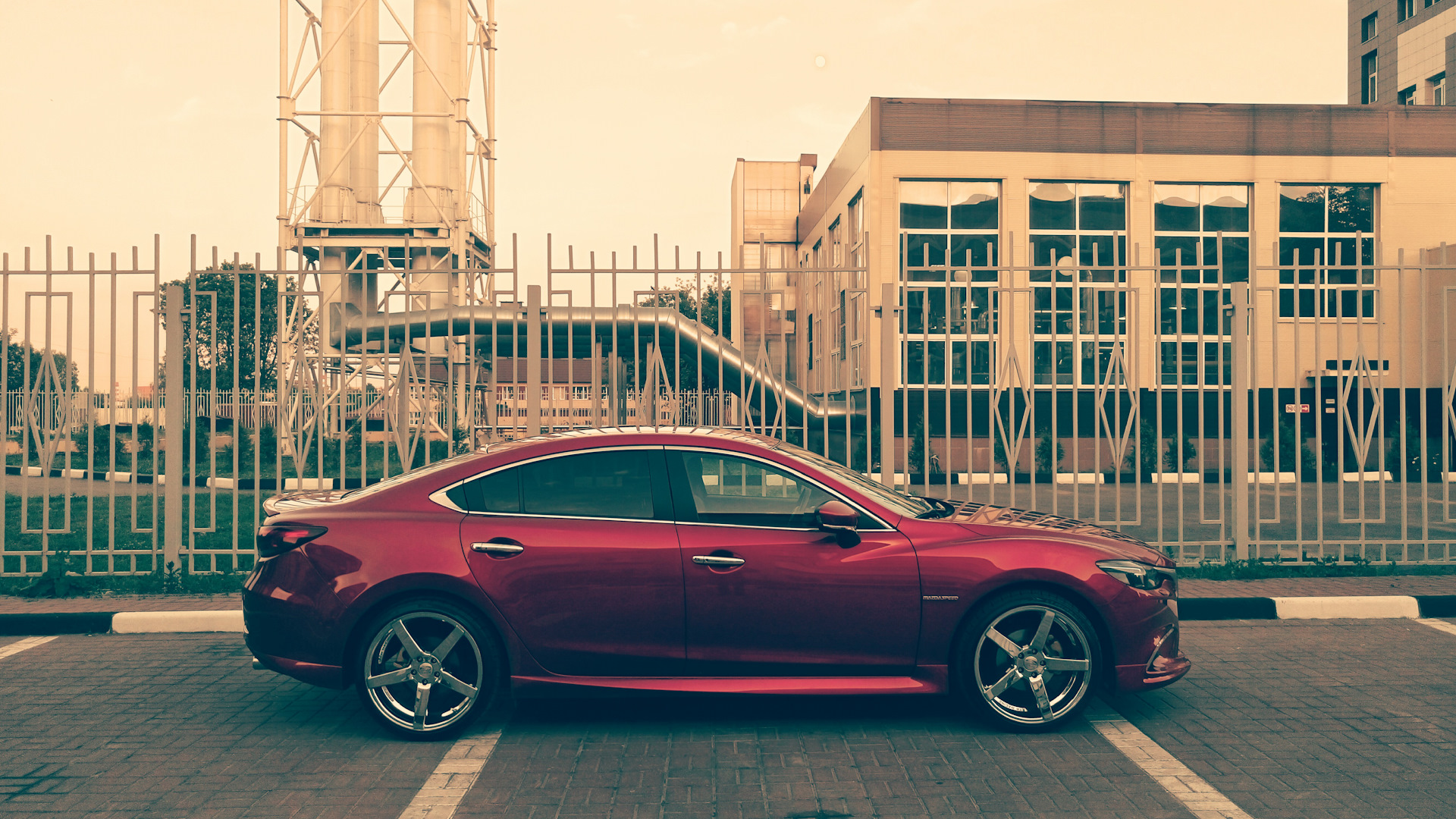 Mazda 6 (3G) 2.5 бензиновый 2015 | Red star на DRIVE2