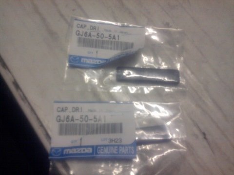 GJ6A505A1 ЗАГЛУШКА В МОЛДИНГ КРЫШИ. Mazda | Запчасти на DRIVE2