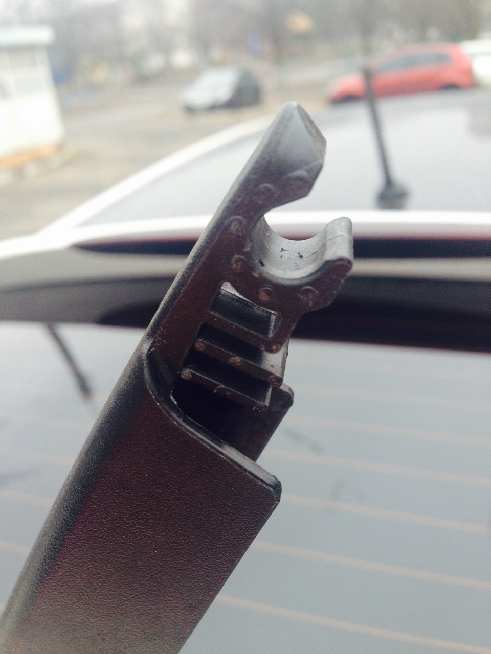 Задний стеклоочиститель — Hyundai i30 (2G), 1,6 л, 2012 года ...