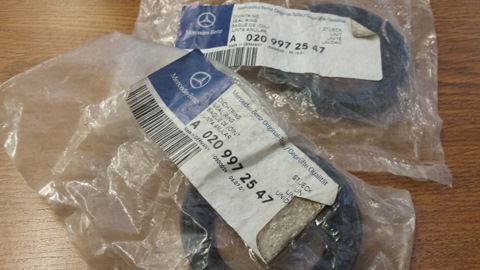 A0209972547 Сальник полуоси моста заднего Mercedes | Запчасти на DRIVE2