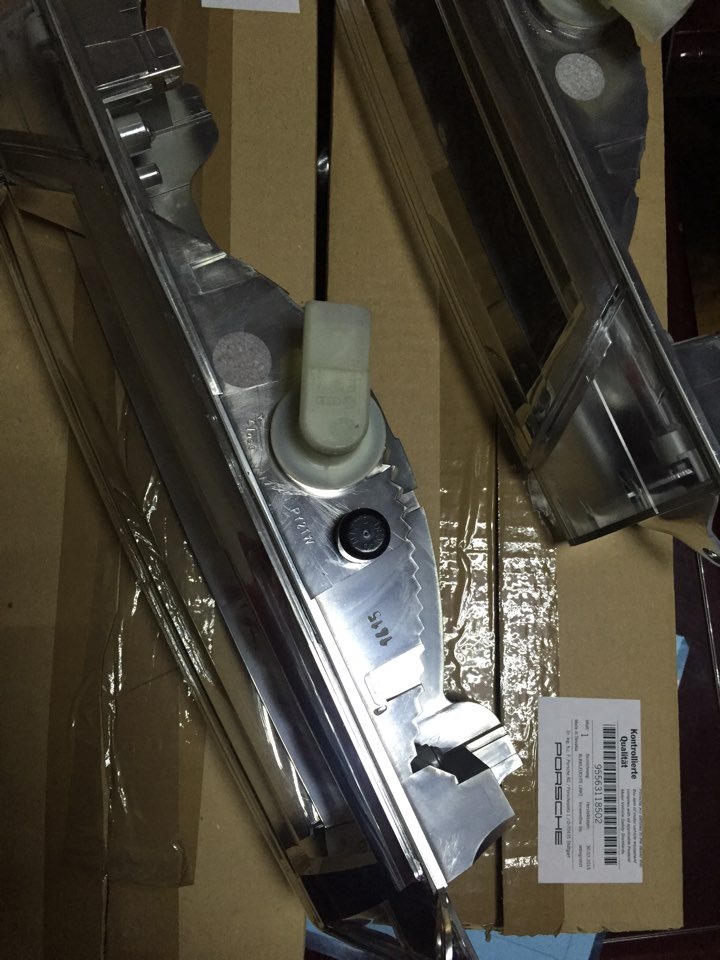 95563118502 Указатель поворота в бампер левый VAG | Запчасти на DRIVE2