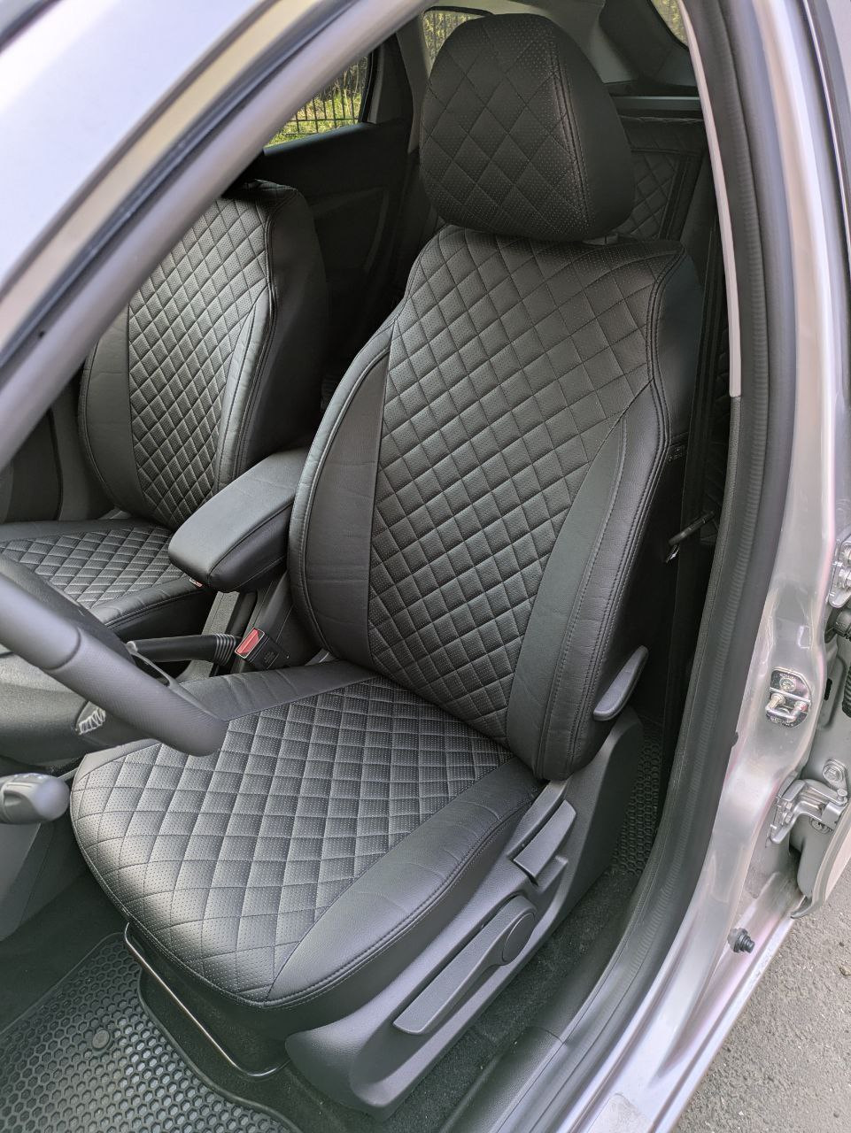 Чехлы — Lada Vesta SW (NG), 1,8 л, 2024 года | аксессуары | DRIVE2