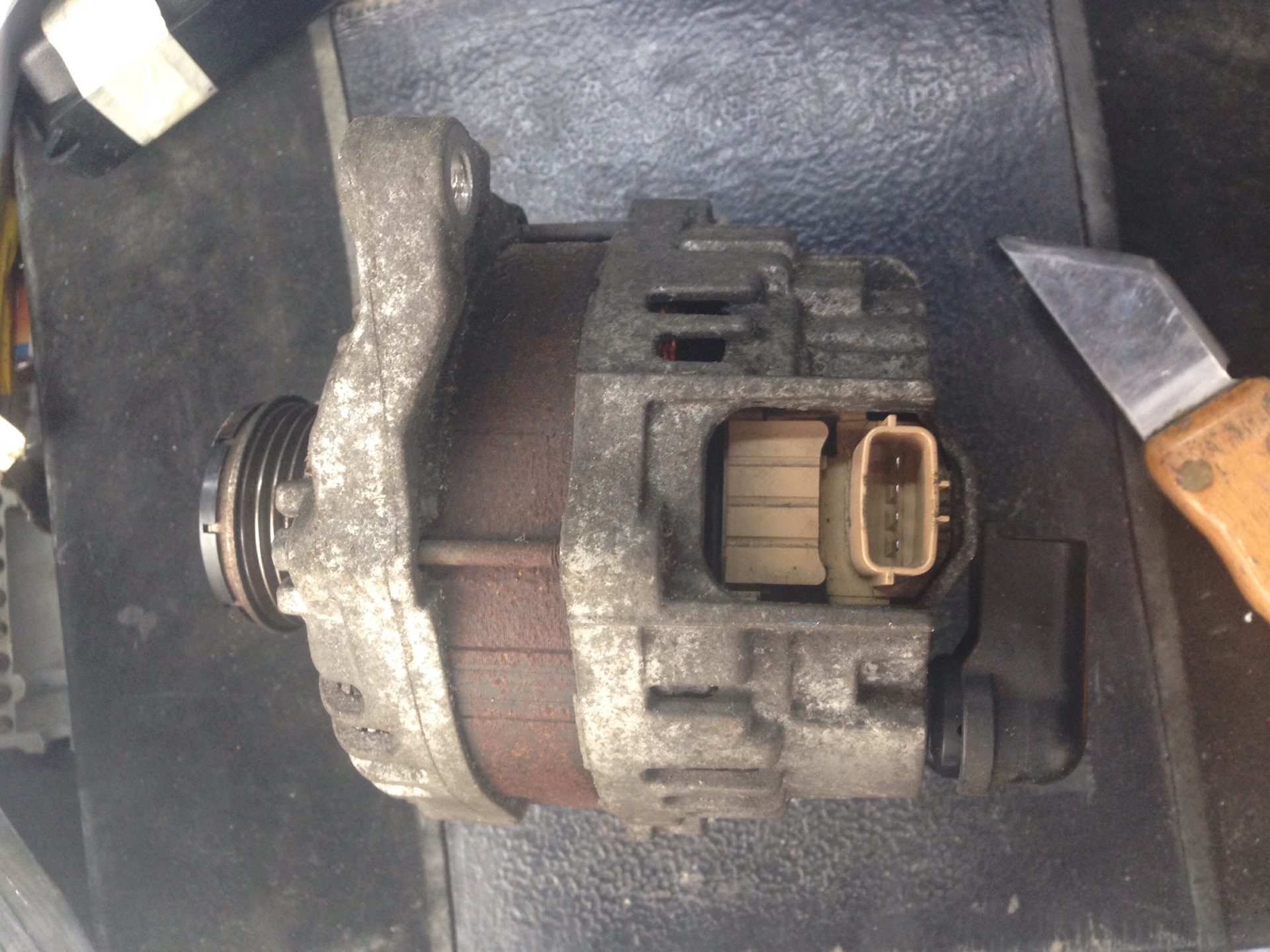 "Мощный" штатный генератор 1800A288 — Mitsubishi Lancer X, 2,4 л, 2009 ...