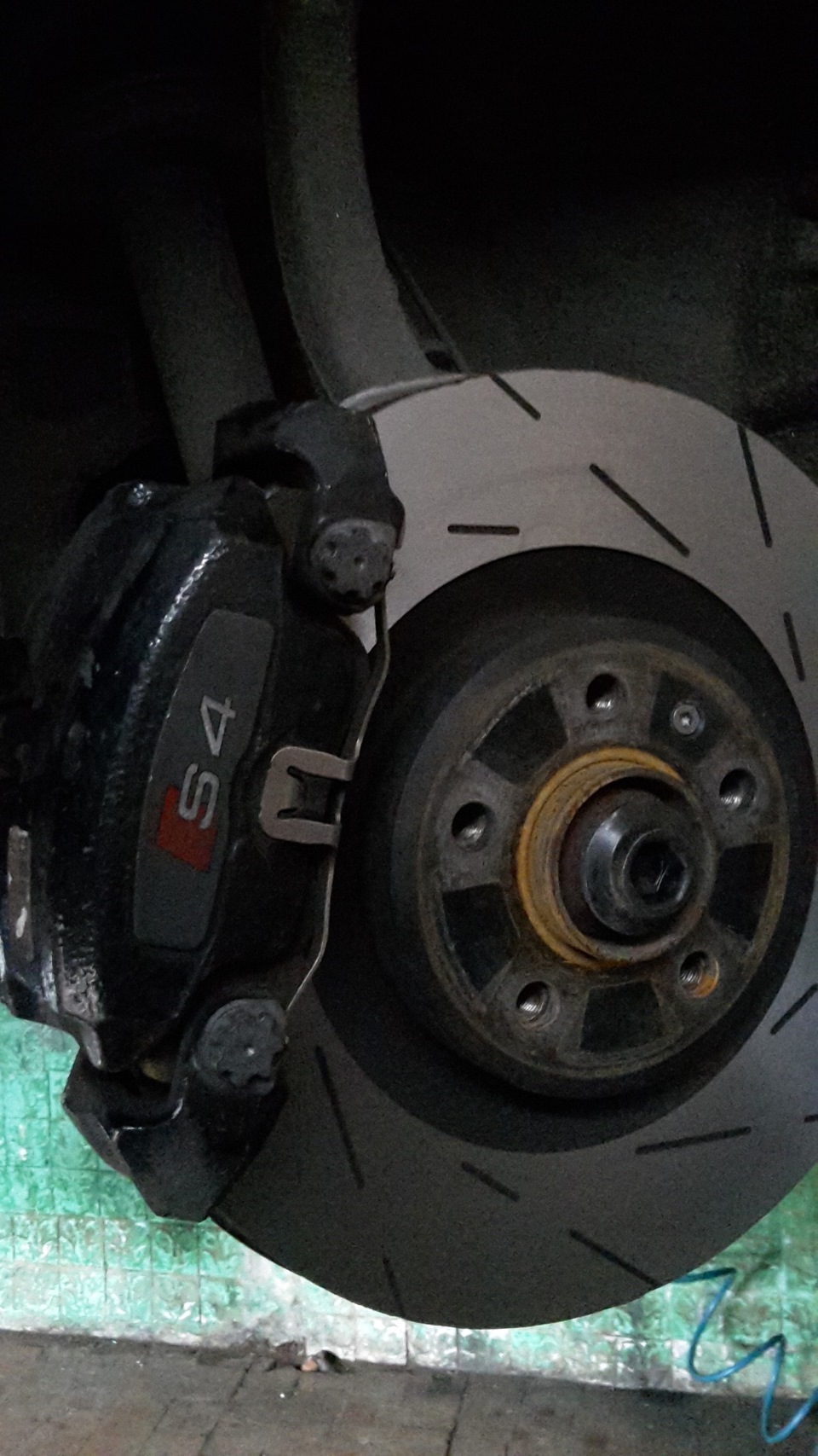 Проточка дисков на PRO CUT PFM 9 — Audi S4 (B8), 3 л, 2011 года ...