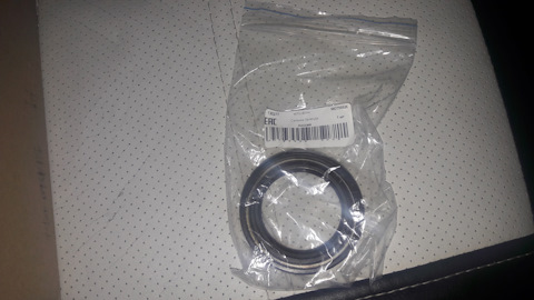 MD755526 САЛЬНИК КРЫШКИ ПЕРЕДНЕГО ДИФФЕРЕНЦИАЛА Mitsubishi | Запчасти ...