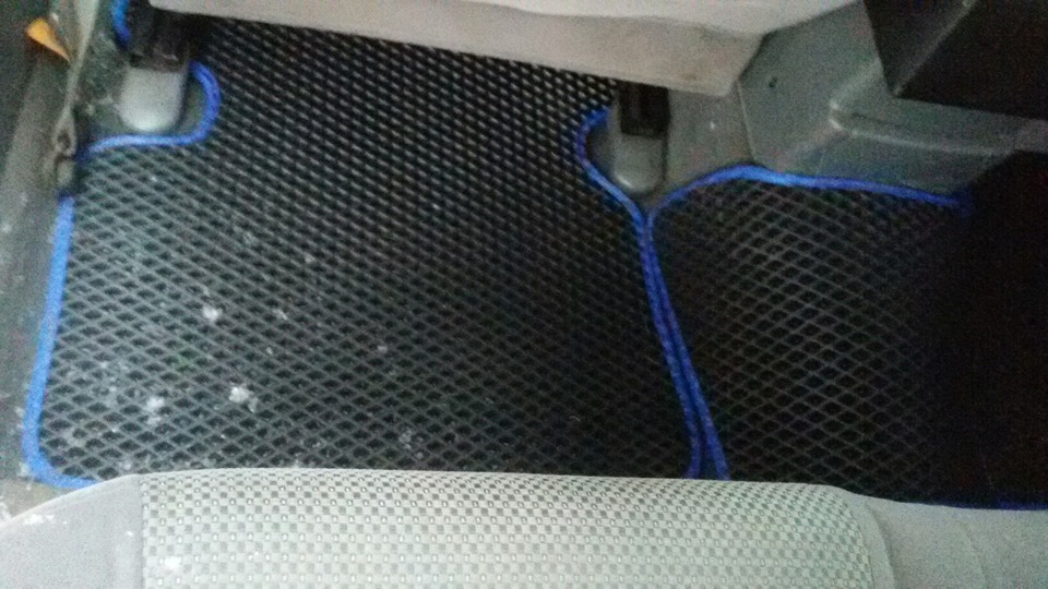 Даешь новые коврики! — Chevrolet Lacetti SW, 1,6 л, 2008 года ...