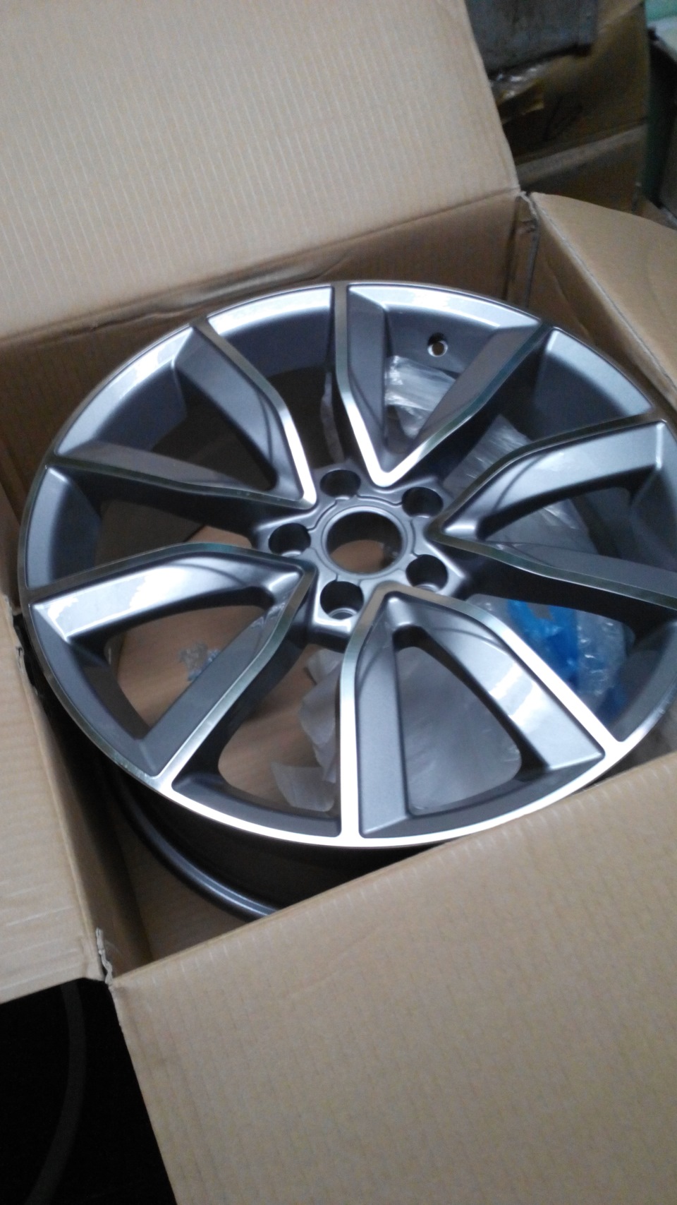 Колпачки к дискам Roner RN0201 R18 — Skoda Octavia A5 Mk2, 1,4 л, 2011 ...
